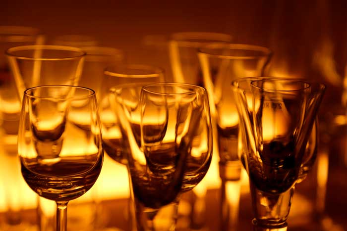 Valuable objects: how to protect glass objects while moving